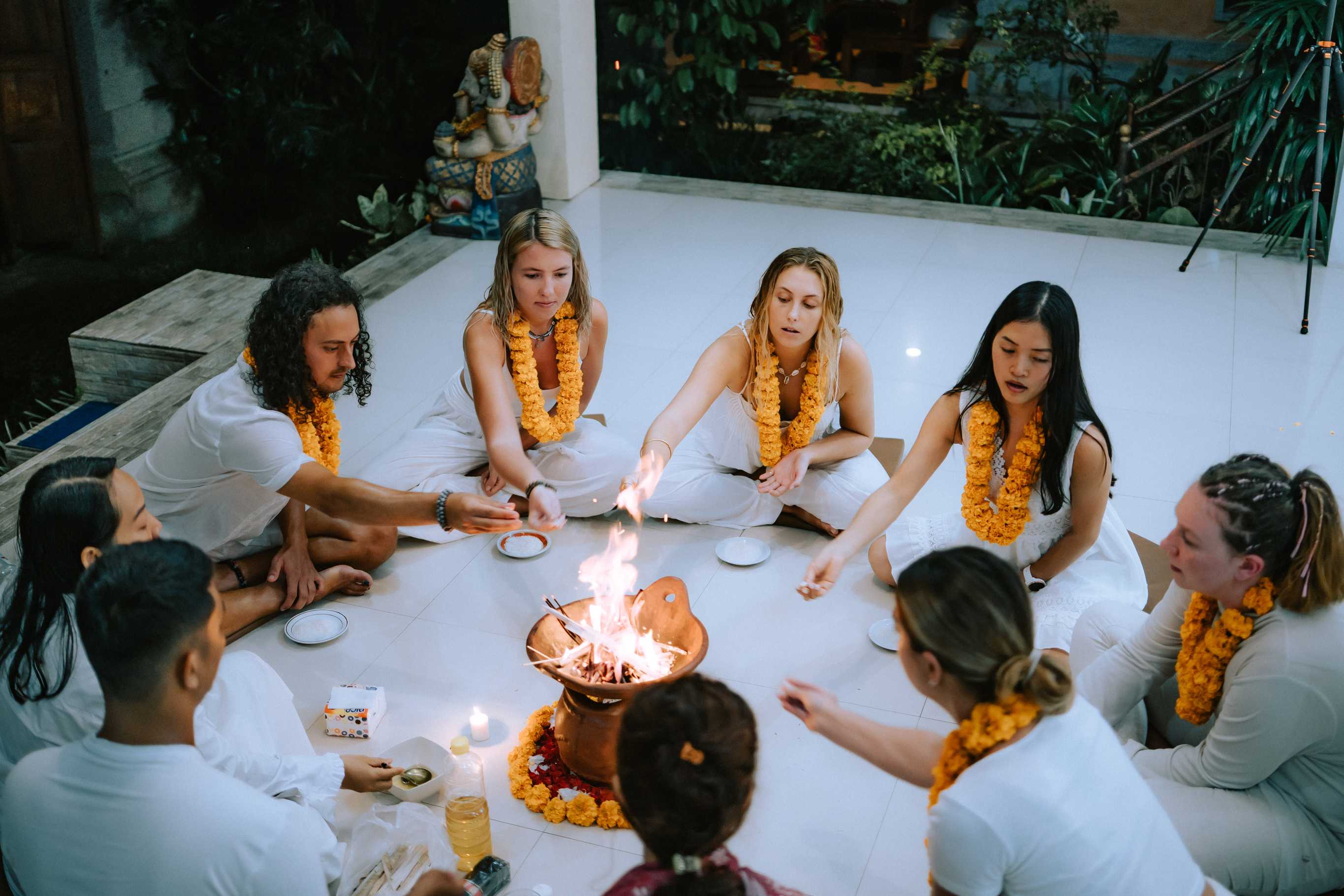 200 hours YTC / Aayaa Yoga